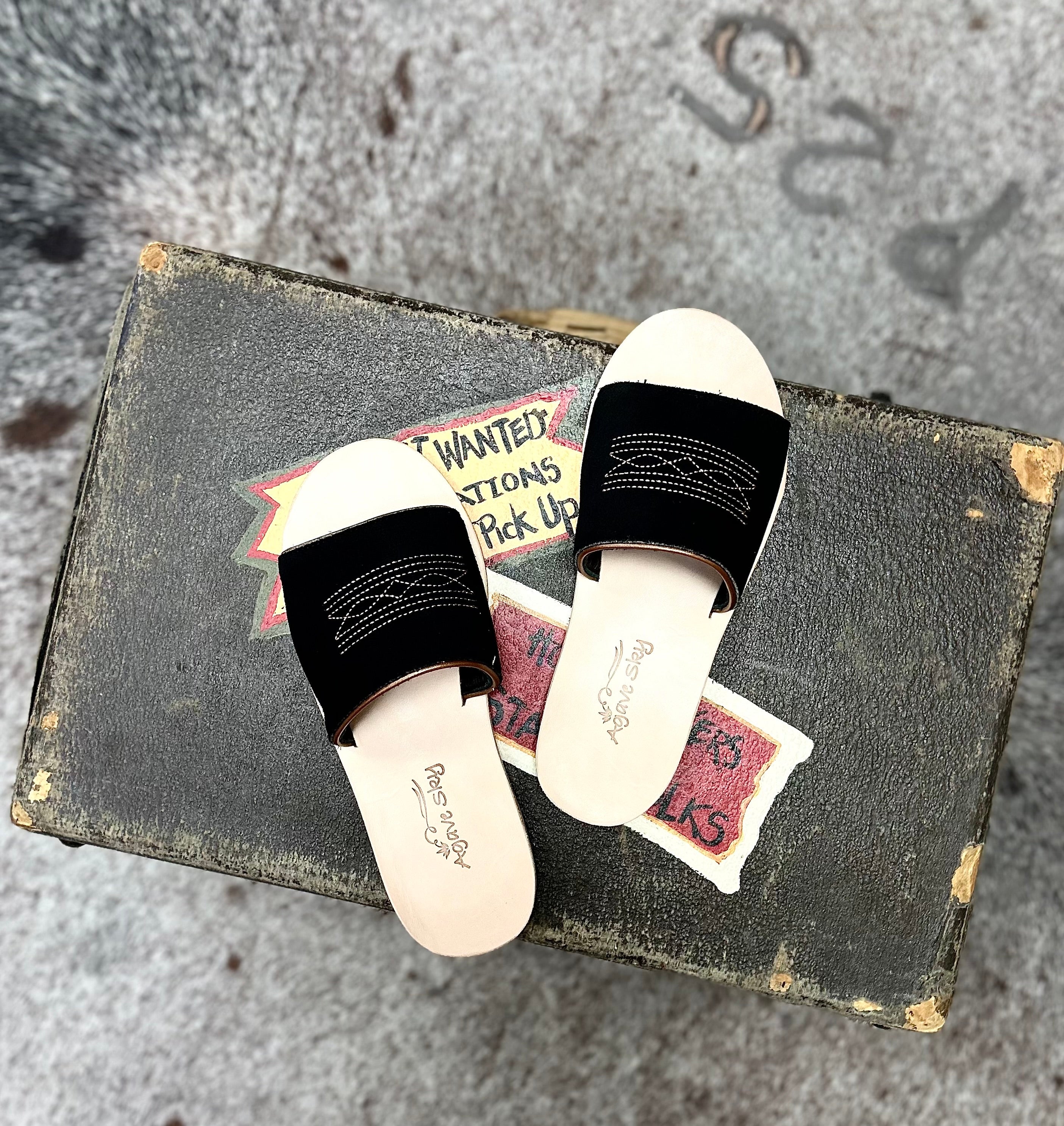 Nadia Western Stitch Slide – Ocotillo